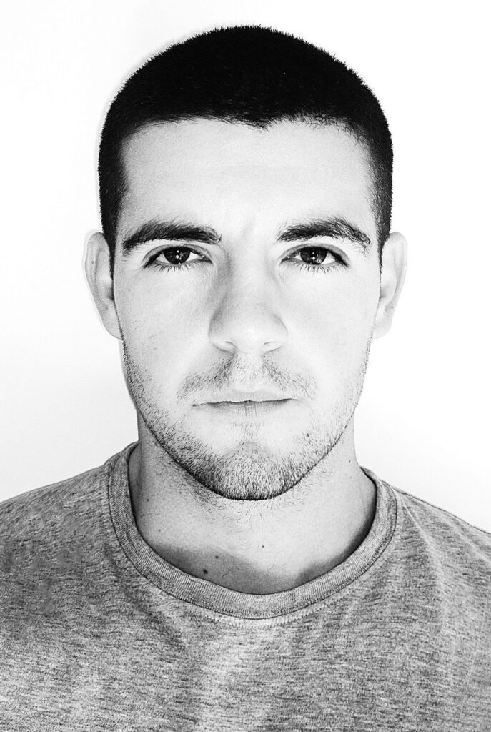 Claudiu Voicu - About Me - Director and Video Producer